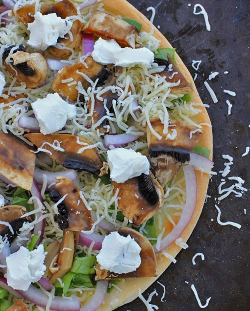 Easy Goat Cheese Pizza with Spinach, Mushrooms, & Onion