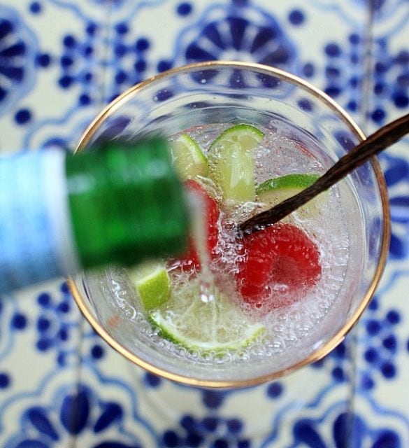 Simple Tips for Healthy Hydration + a DIY Sparkling Water Bar - EA ...